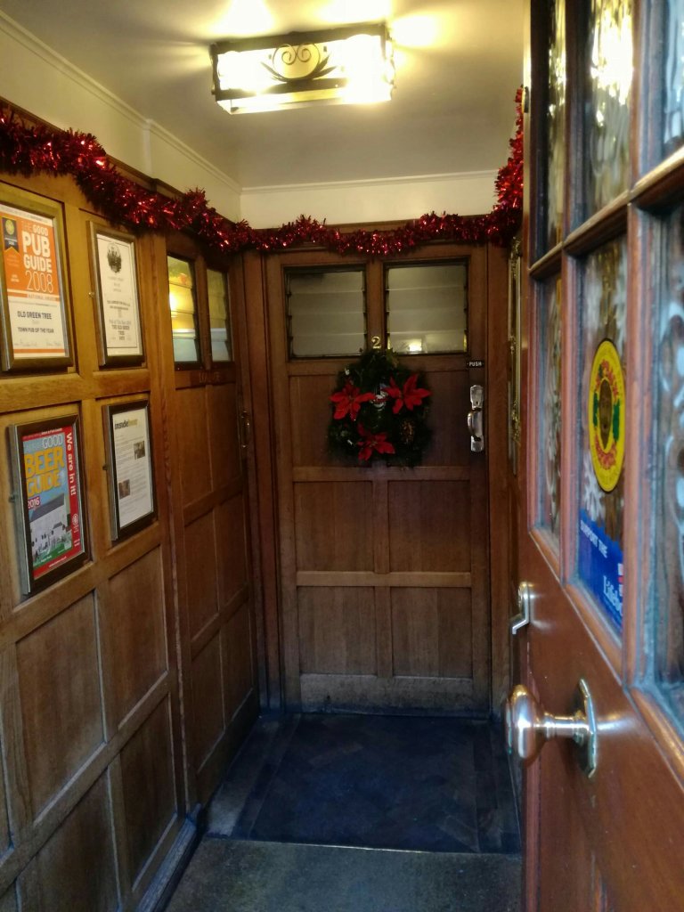 TOP 100 PUBS – OLD GREEN TREE, BATH – retiredmartin