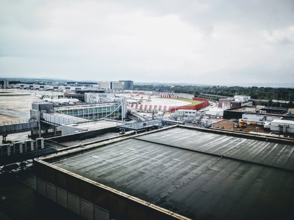 THE INEVITABLE GATWICK SPOONS PINT – retiredmartin
