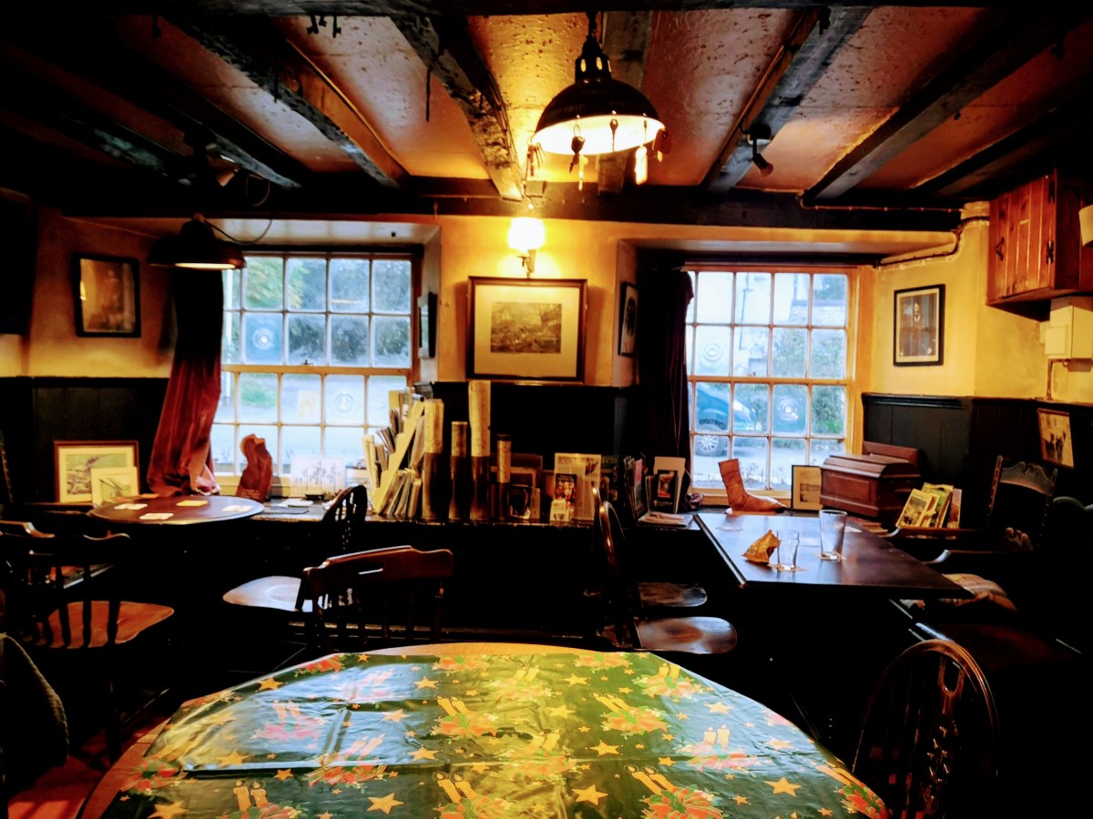TOP 100 PUBS – DEVONSHIRE INN, STICKLEPATH – retiredmartin