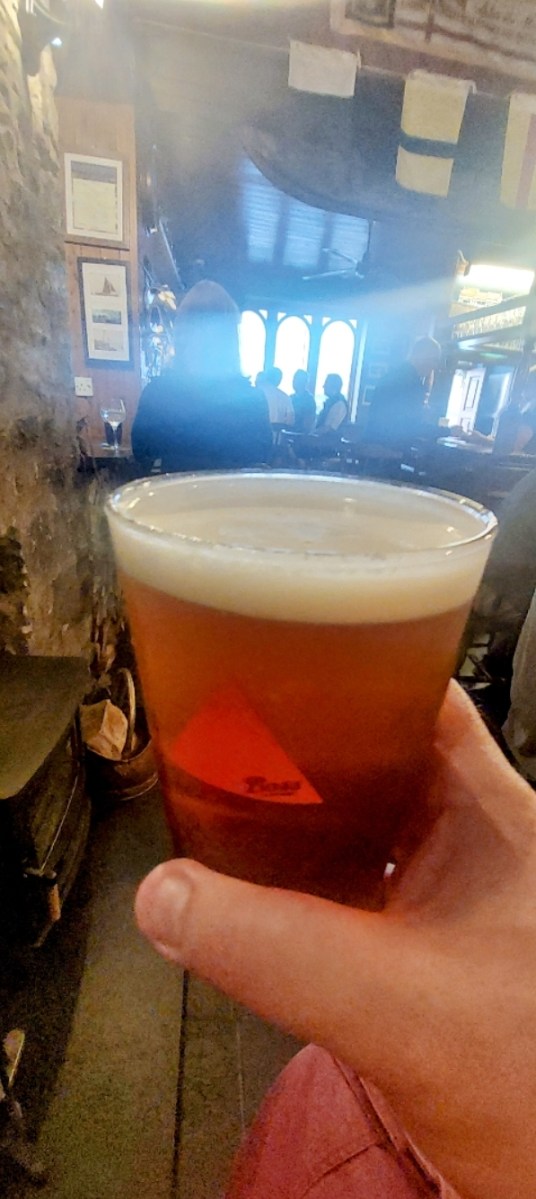 (STILL) A TOP 100 PUB – THE PILOT IN MUMBLES NAILS IT – retiredmartin