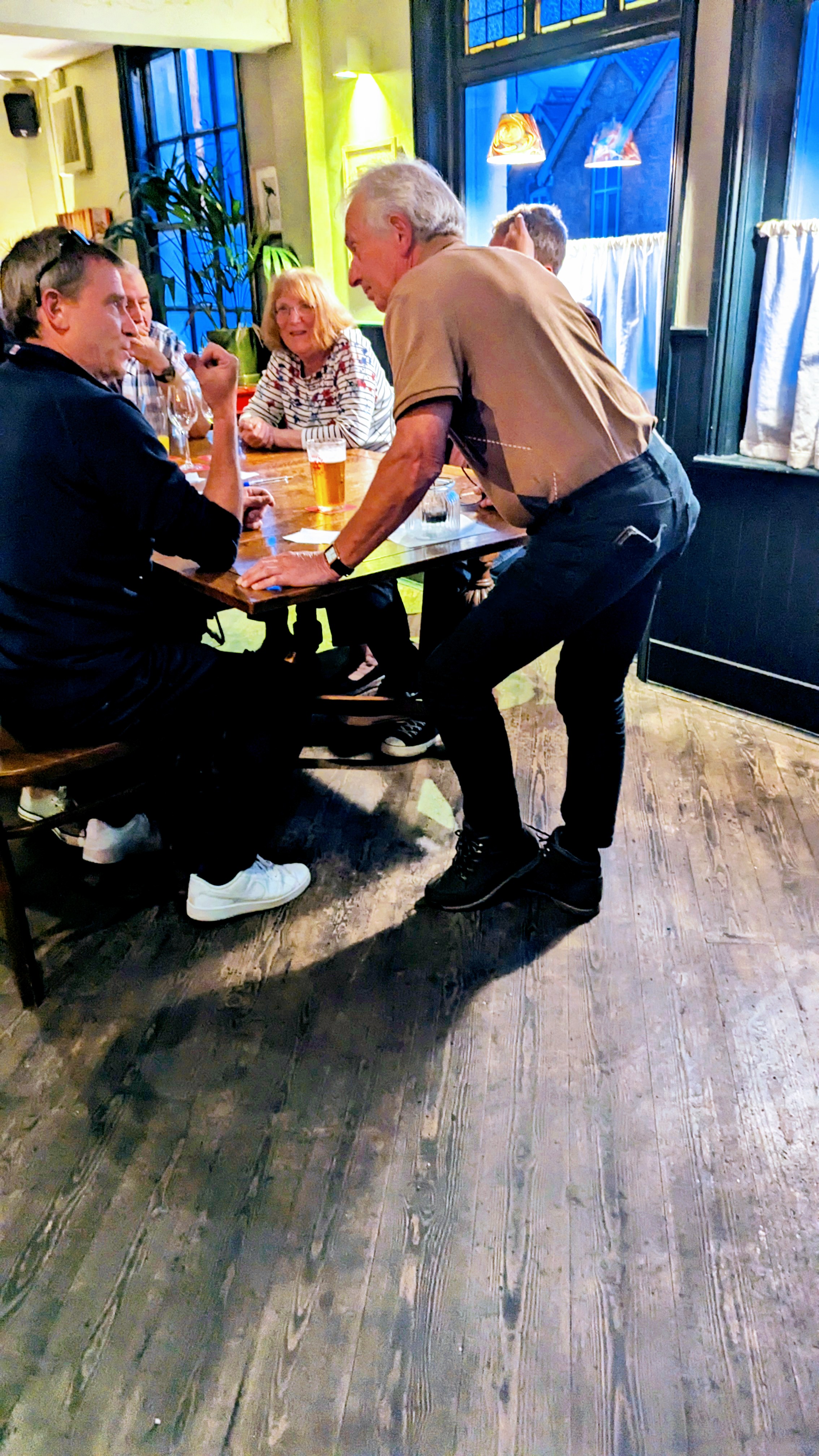 QUIZ NIGHT AT THE TIGER TAVERN – retiredmartin