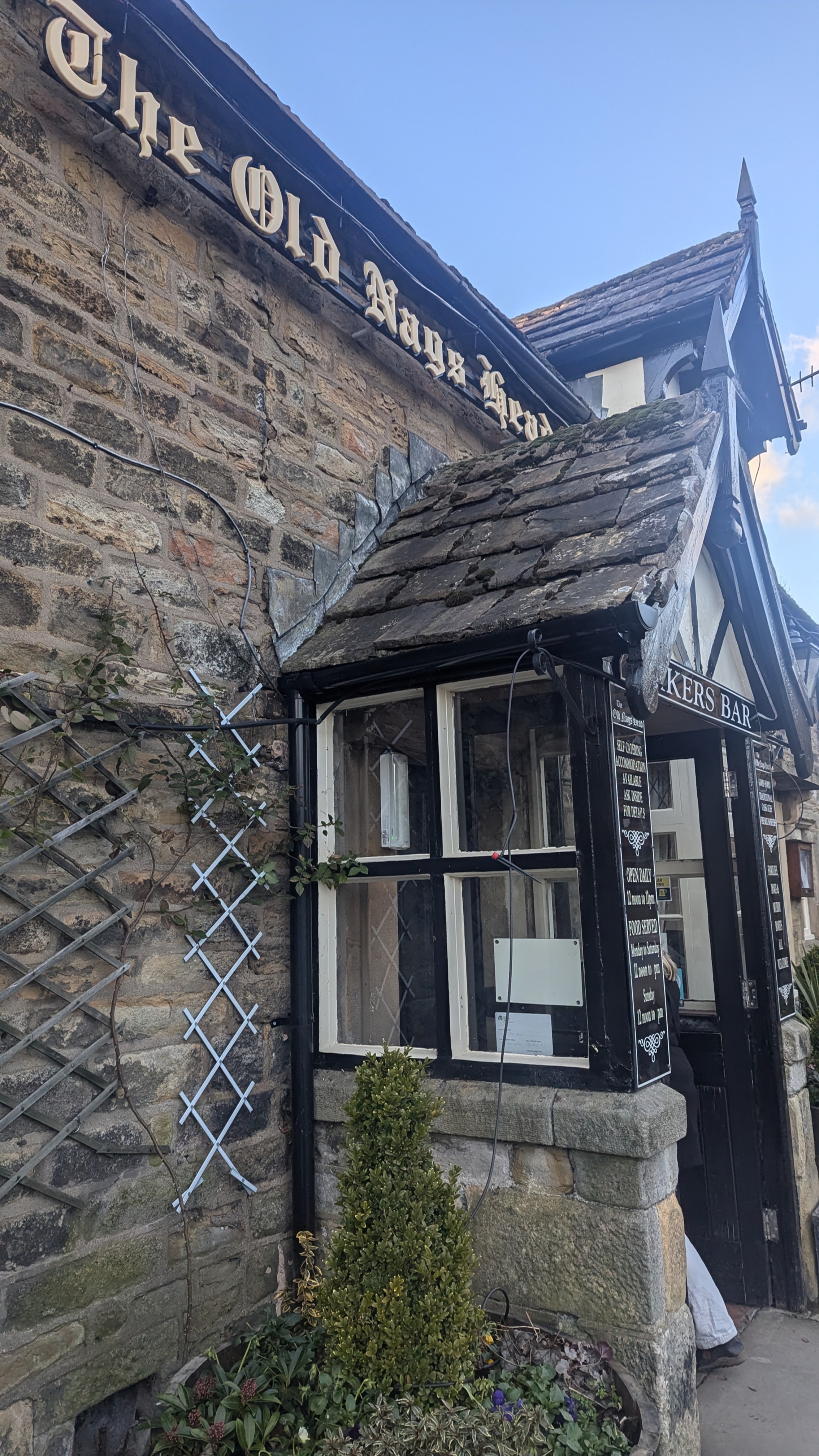 THE OLD NAG’S HEAD, EDALE. FOR WHEN YOU NEED THAT PINT OF OLD PECULIER ...